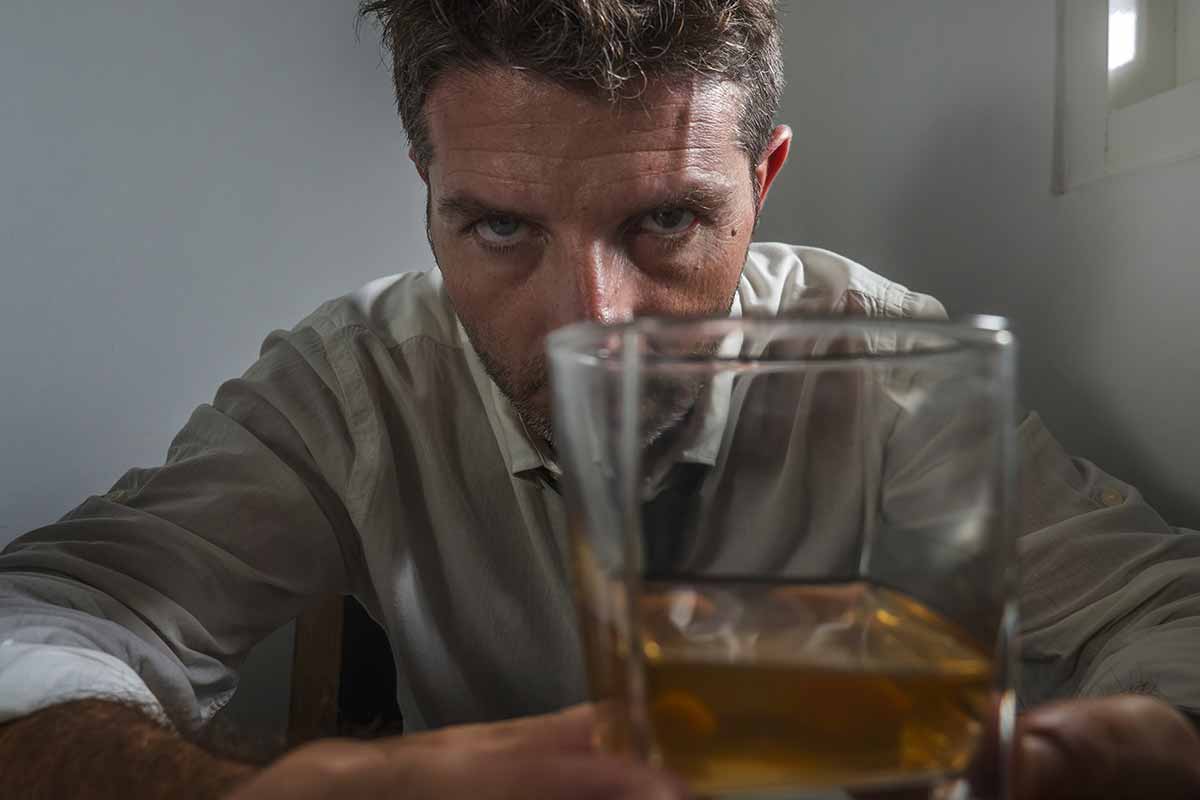 Mens Alcohol Addiction Rehab Center | Alcohol Addiction Texas